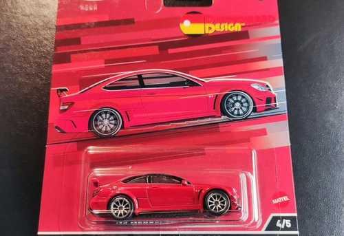 Hot wheels premium Mercedes C63 AMG RED