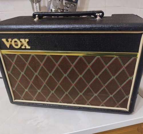 Комбо-усилитель гитарный VOX 15W