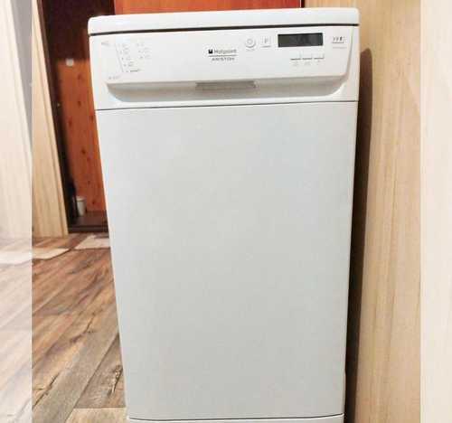 Посудомоечная машина Ariston Hotpoint LSF8357 бу