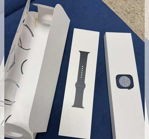 Часы Apple watch 8 41mm в идеале