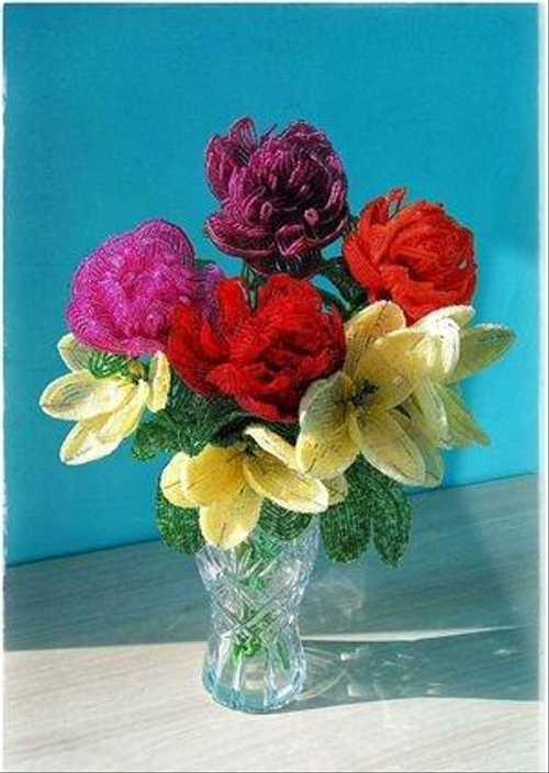 Букет цветов подарочный из бисера
