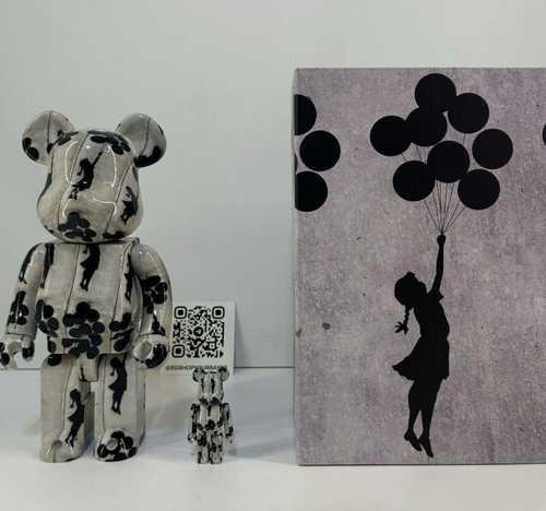 Bearbrick banksy Flying Balloons Girl