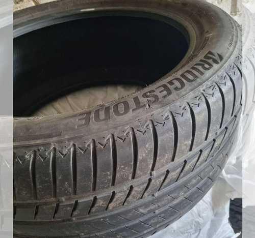 Bridgestone Alenza 001 275/45 R20 и 305/40 R20