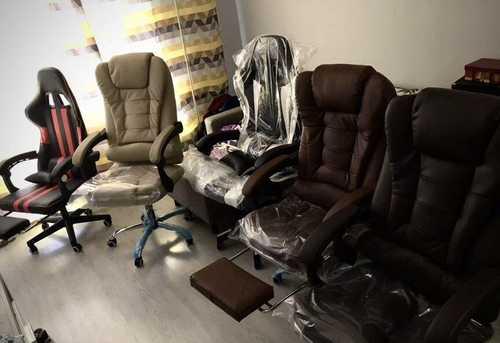 Офисное/компьютерное кресло с массажем