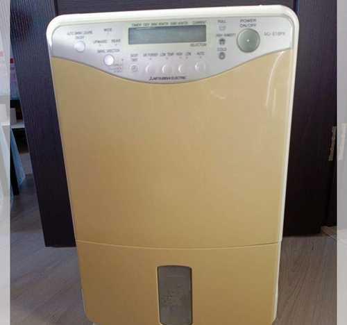 Продам осушитель воздуха Mitsubishi electric