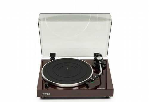 Проигрыватель винила thorens TD 204