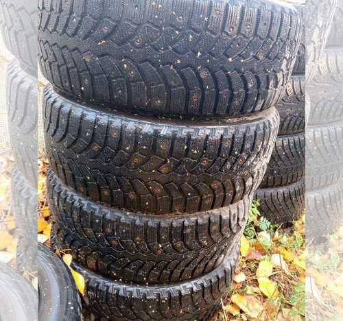 Bridgestone Blizzak Spike-01 205/55 R16