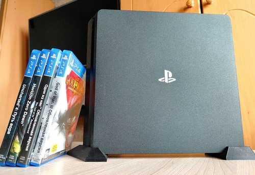 Sony PlayStation 4 Slim + 4 диска