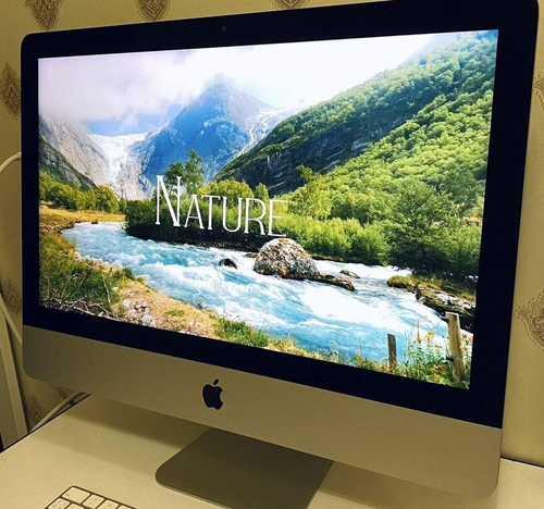 Apple iMac 21.5 (2019 года)