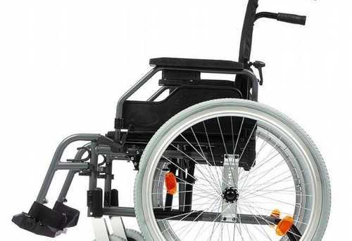 Кресло-коляска для инвалидов Ortonica Delux 590