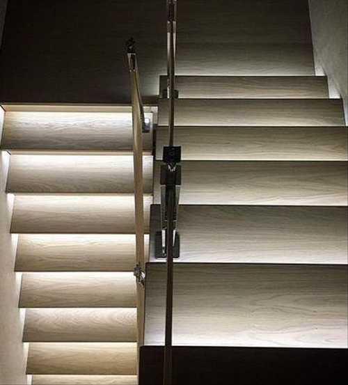 Подсветка лестницы. Умный свет