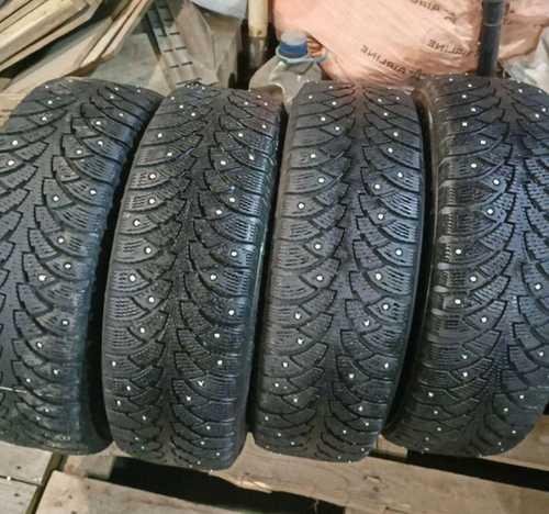 Nokian Tyres Hakkapeliitta 4 185/65 R15 88T