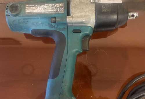 Гайковерт makita tw0200