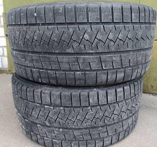 Triangle Snowlink TWT02 255/35 R19