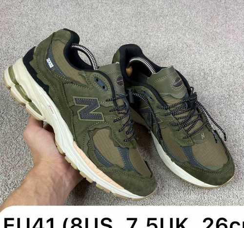 Оригинальные кроссовки New Balance 2002R 8US