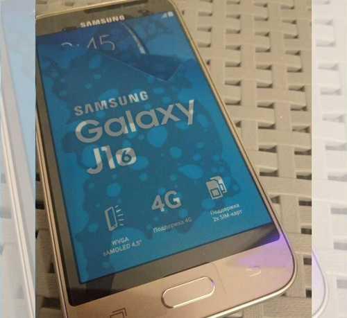 Телефон Samsung Galaxy J1(6)