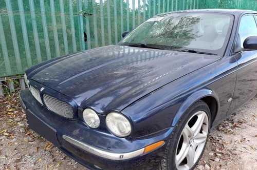 Jaguar XJ X350 в разборе