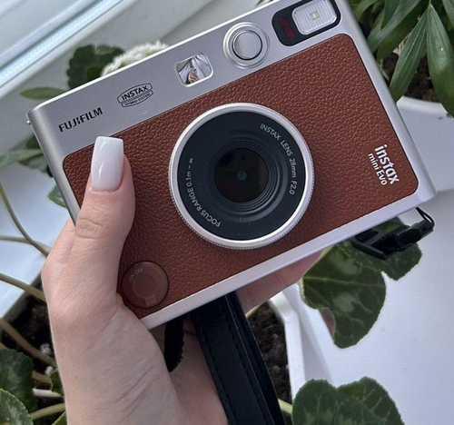 Аренда фотоаппарата fujifilm Instax Mini Evo