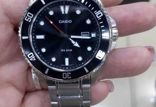 Мужские часы casio MDV-107D-1A1 плавание ныряние