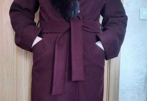Зимнее пальто с мехом 46