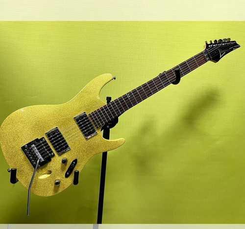 Электрогитара Ibanez S320 Gold