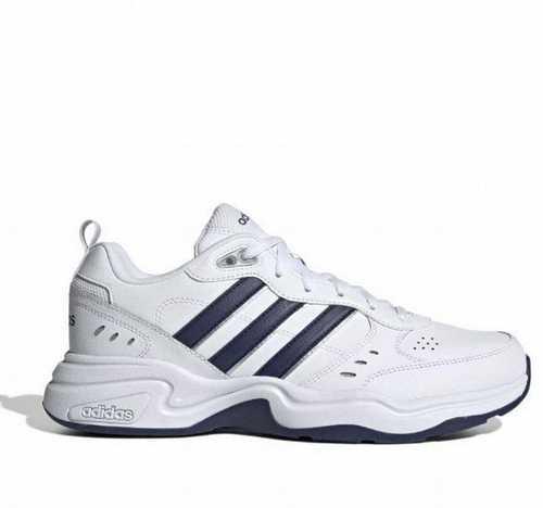 Новые кроссовки от adidas strutter original