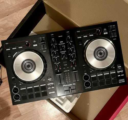 Dj контролер Pioneer DDJ-SB3