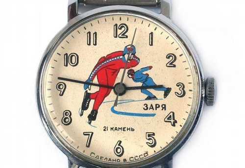 Часы Заря 2009 СССР Конькобежцы Спорт vintage 1980