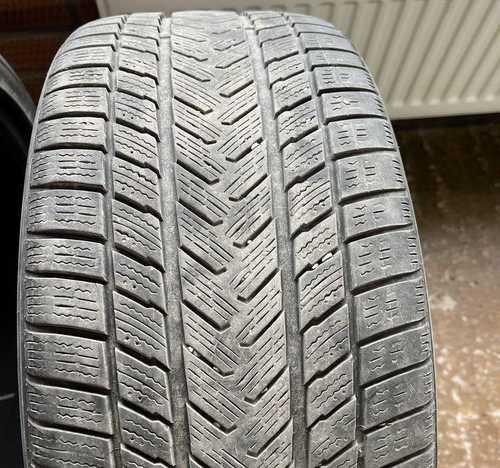 Gripmax Status Pro Winter 245/40 R18 97V