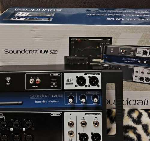 Soundcraft ui12