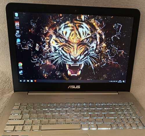 Ноутбук игровой i7, SSD