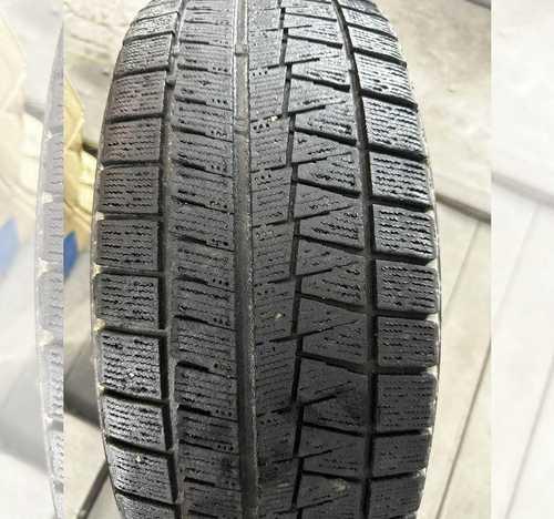 Bridgestone Blizzak Revo GZ 205/55 R16