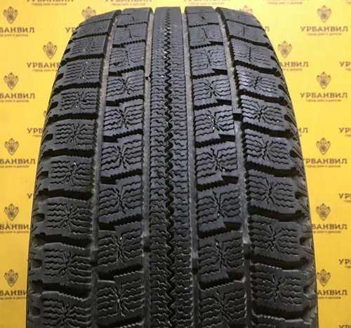 Toyo Observe Garit G30 215/60 R16 95Q