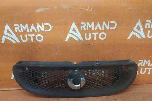 Решетка радиатора Smart Fortwo 3 2014-Нв