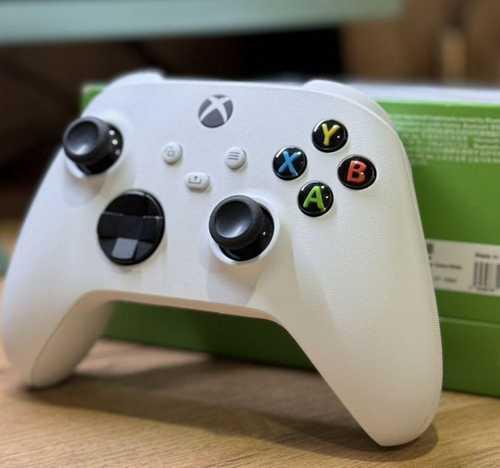 Xbox Controller белый Robot White оригинал