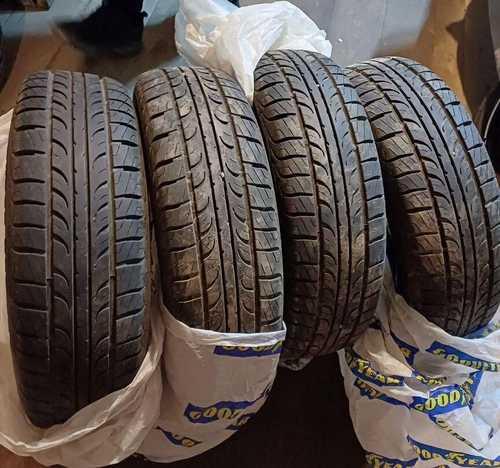 Tunga Zodiak 2 175/70 R13