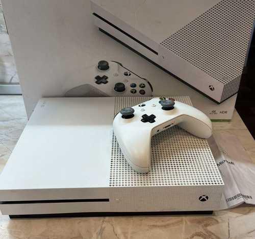 Xbox one s 1tb с играми и дисководом