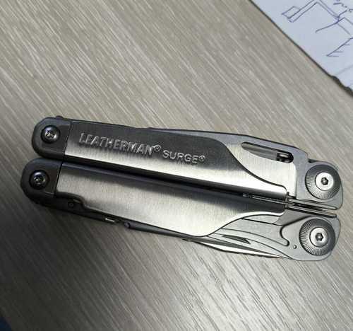 Мультитул leatherman surge