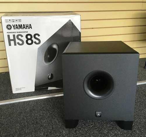 Активный студийный сабвуфер Yamaha HS 8S