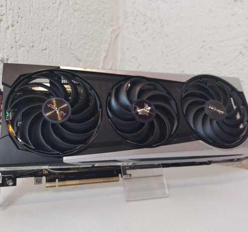 Видеокарта Sapphire AMD Radeon RX 6800 nitro  16gb