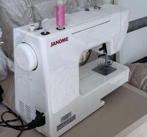 Швейная машина janome бу