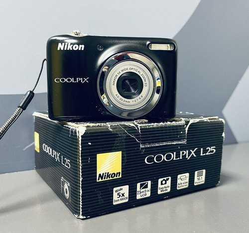 Цифравая мыльница Nikon Coolpix L25 (2005)