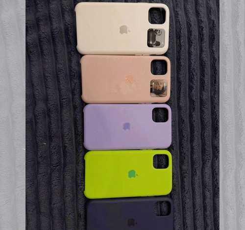 Чехол на iPhone 11