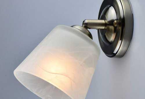 Стильный настенный светильник Тетро бренда De City