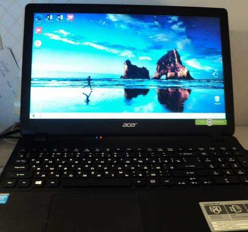 15.6" Ноутбук Acer Aspire ES 15 ES1-531-P81V (HD)