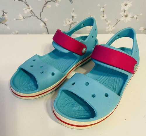 Сандалии Crocs J2