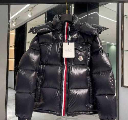 Пуховик Moncler