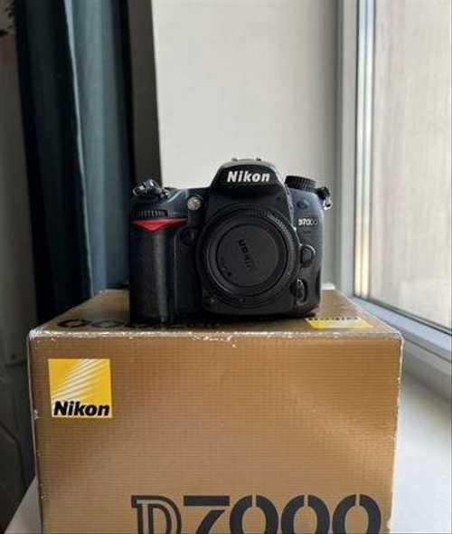 Фотоаппарат Nikon d7000 и объектив Sigma 17-50