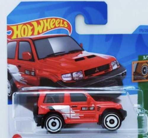 Hot wheels mitsubishi pajero