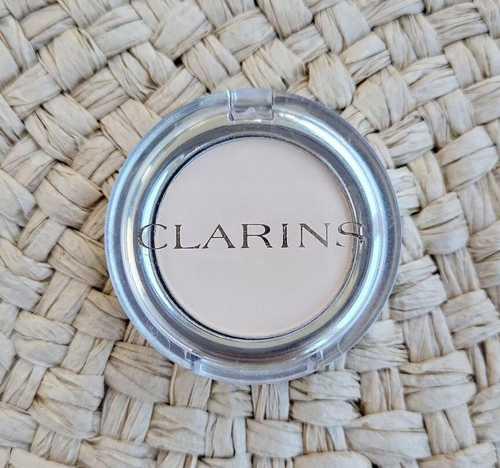 Clarins тени Ombre skin 01 matte ivory